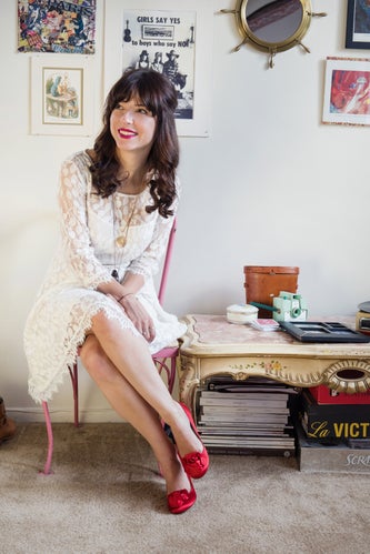 Real Girl, Real Beauty: Shannon Cusello's Artsy Blend Of Retro Style ...